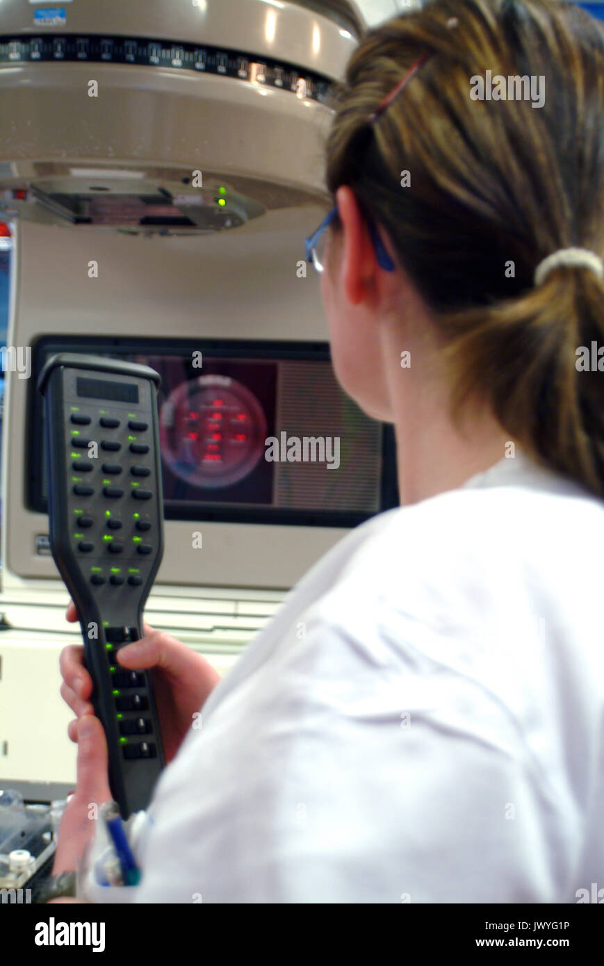 Doctor performing an MRI Magnetic resonance imaging Stock Photo - Alamy
