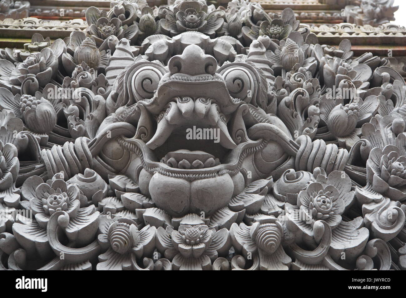 God statue in temple hi-res stock photography and images - Alamy