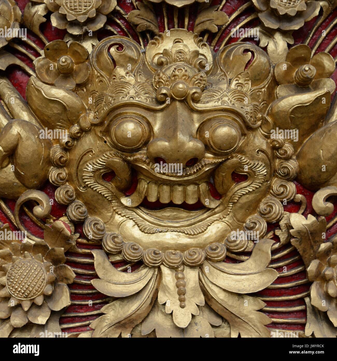 God statue in temple hi-res stock photography and images - Alamy