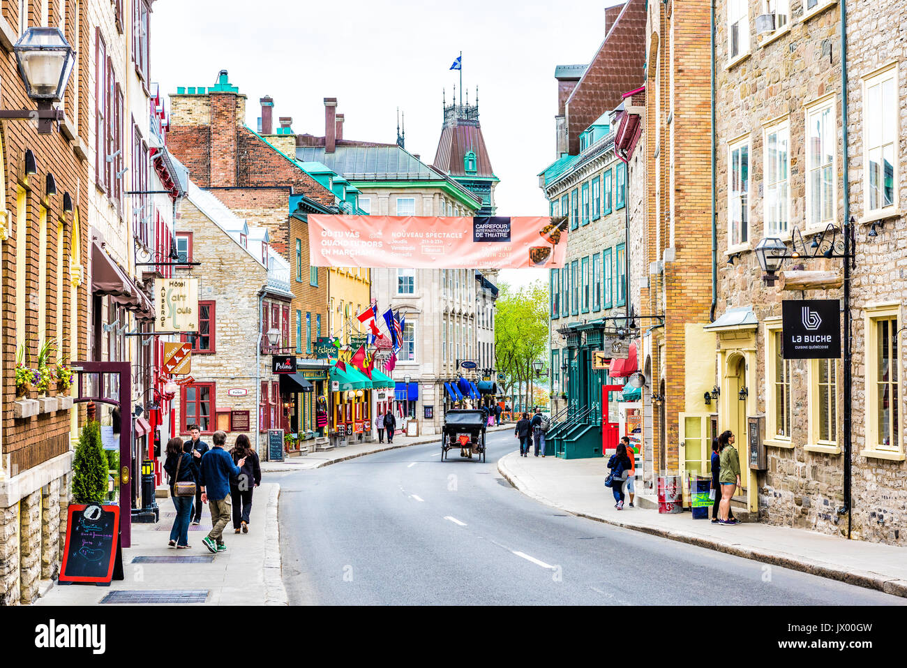 Quebec road signs hi-res stock photography and images - Alamy