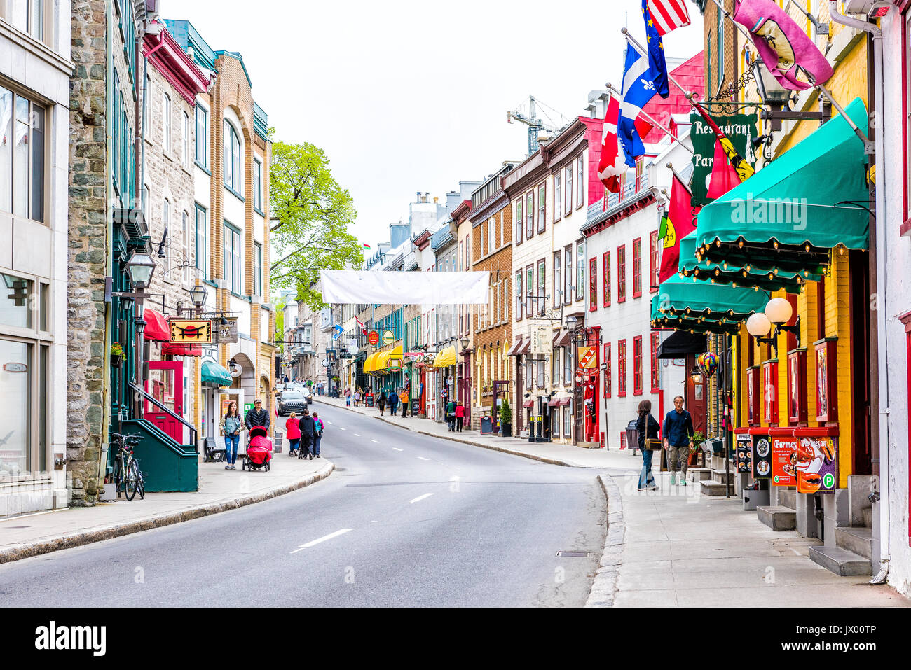 Quebec road signs hi-res stock photography and images - Alamy
