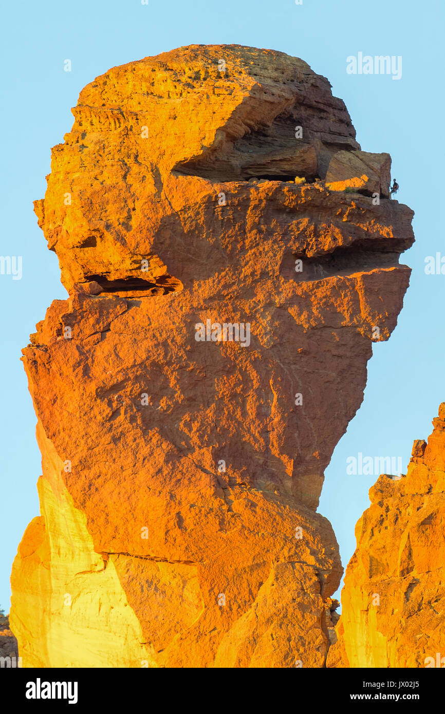 Climbing the Monkey Face Pillar at Smith Rock State Park in Terrebonne ...