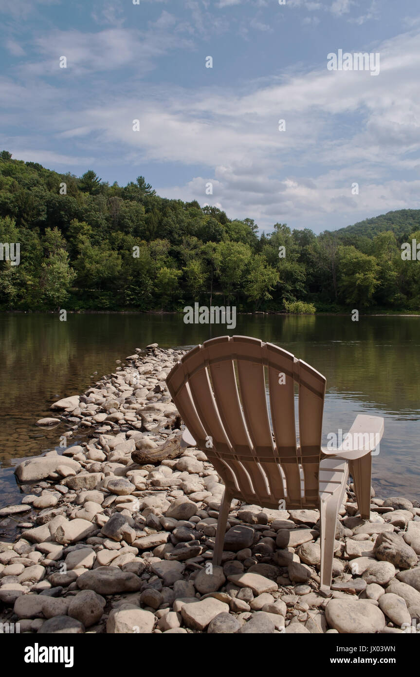 Relaxation deckchair riverbank hi-res stock photography and images - Alamy