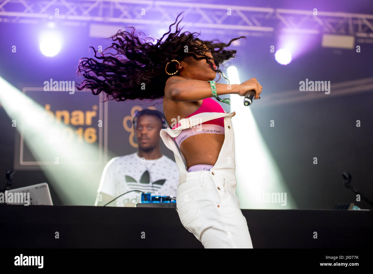 Rapper singer hi-res stock photography and images - Alamy