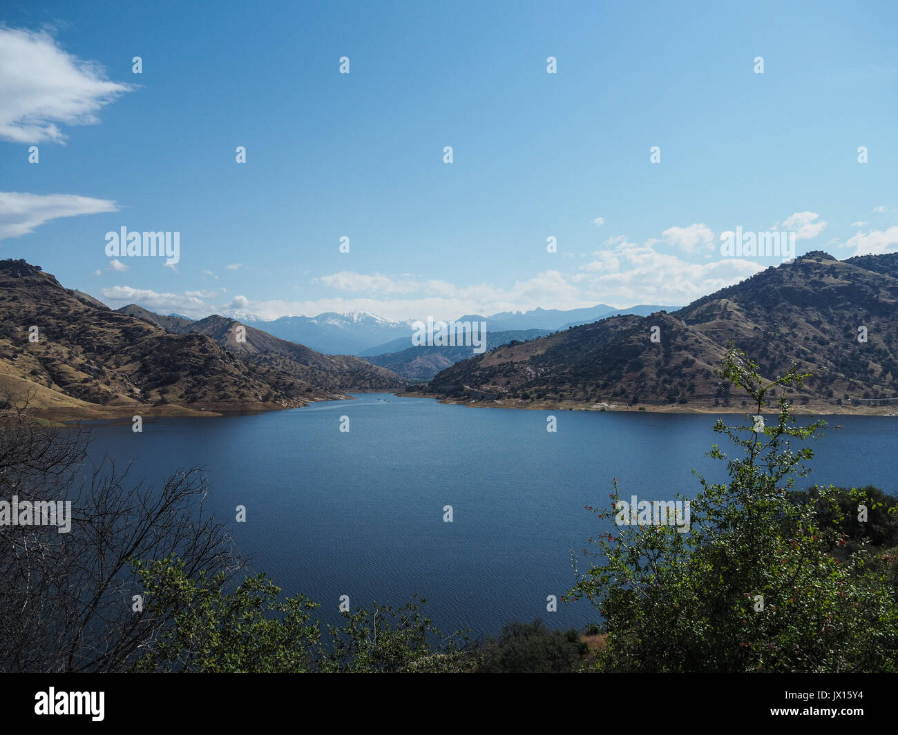 Scenic view of Lake Kaweah in Lemon Cove Stock Photo - Alamy