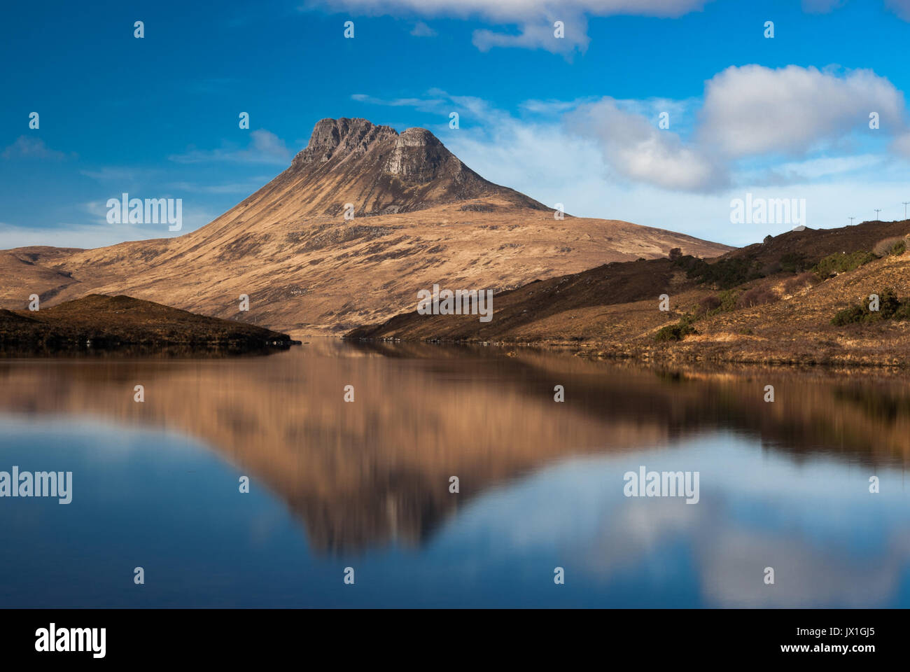 Inverpolly loch mountain winter hi-res stock photography and images - Alamy