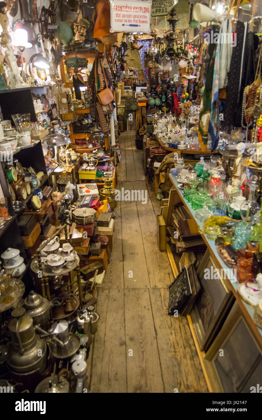 Traditonal inside hi-res stock photography and images - Alamy