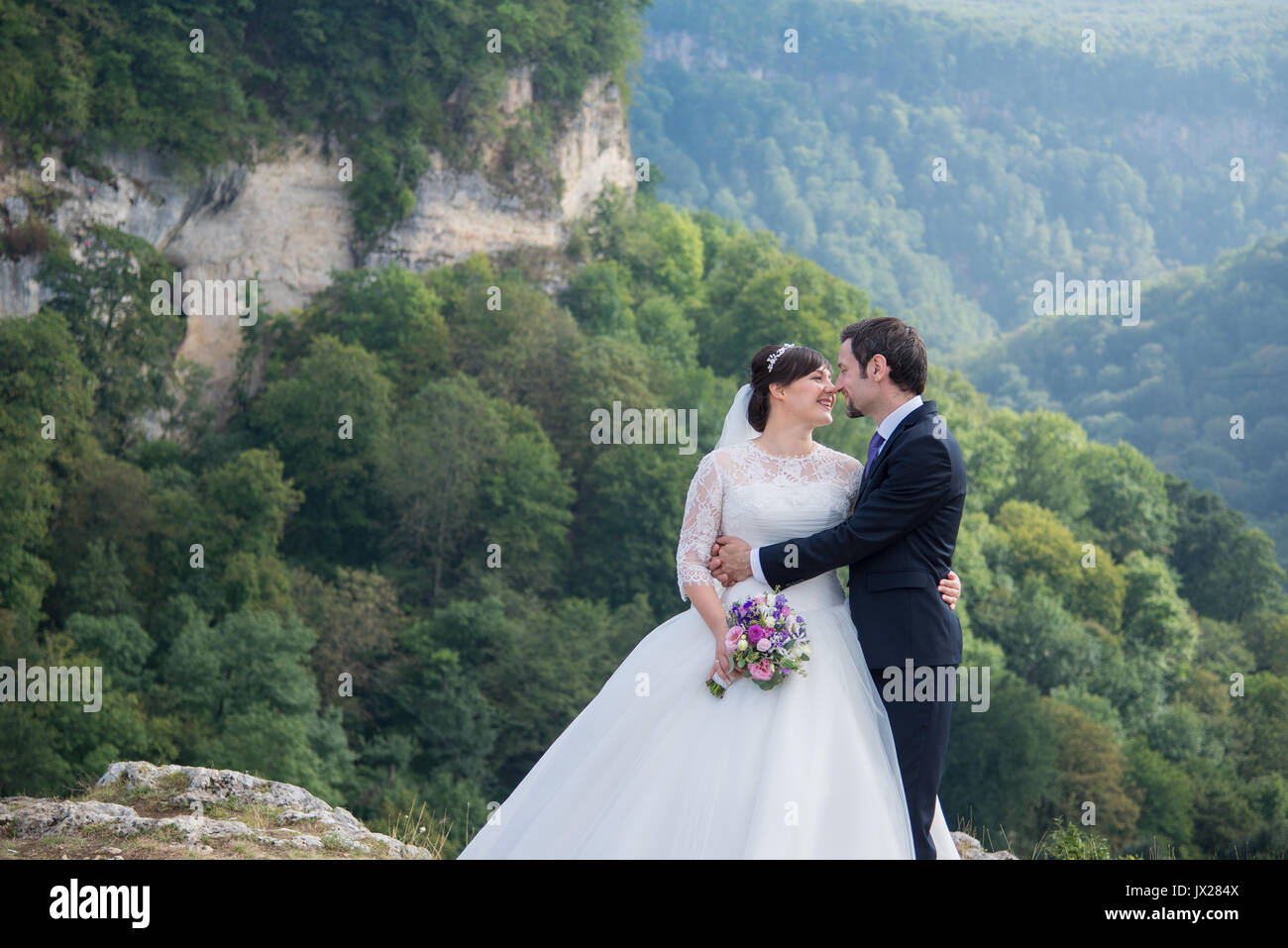 Beautiful married couple in the wedding day Stock Photo - Alamy