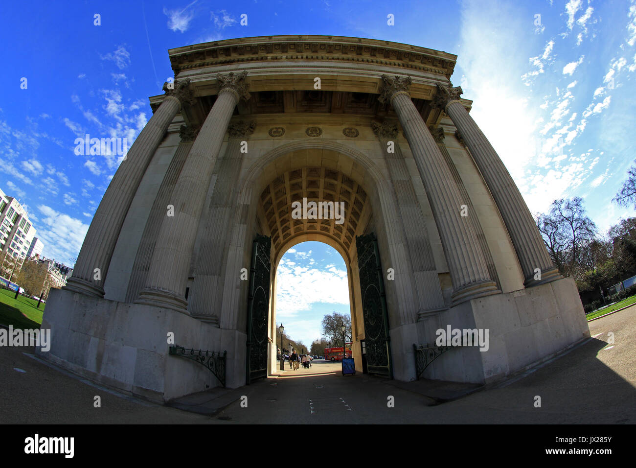 Wellington arch london hi-res stock photography and images - Alamy