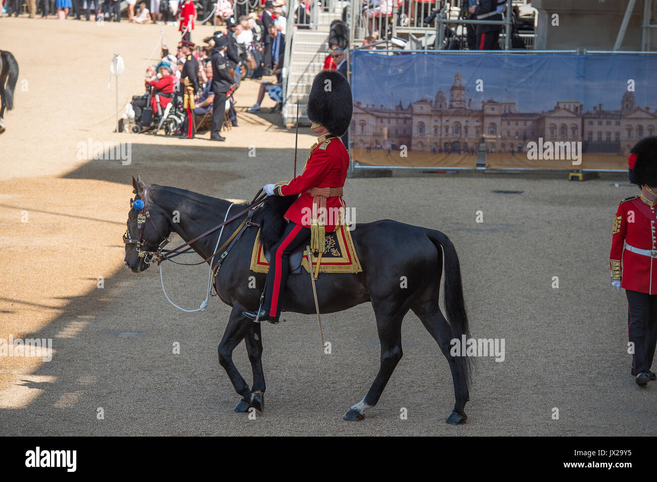 Commanding officer 1st battalion irish guards hi-res stock photography ...