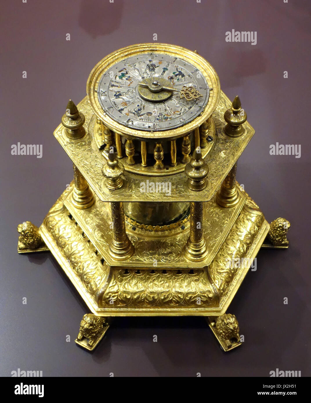 Horizontal table clock, France, c 1600 Mathematisch Physikalischer ...