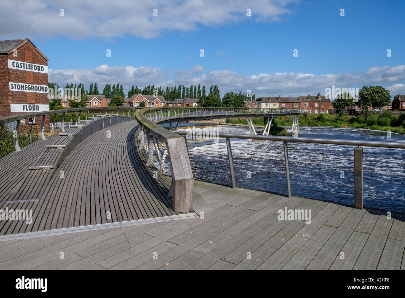 Weir footbridge hi-res stock photography and images - Alamy