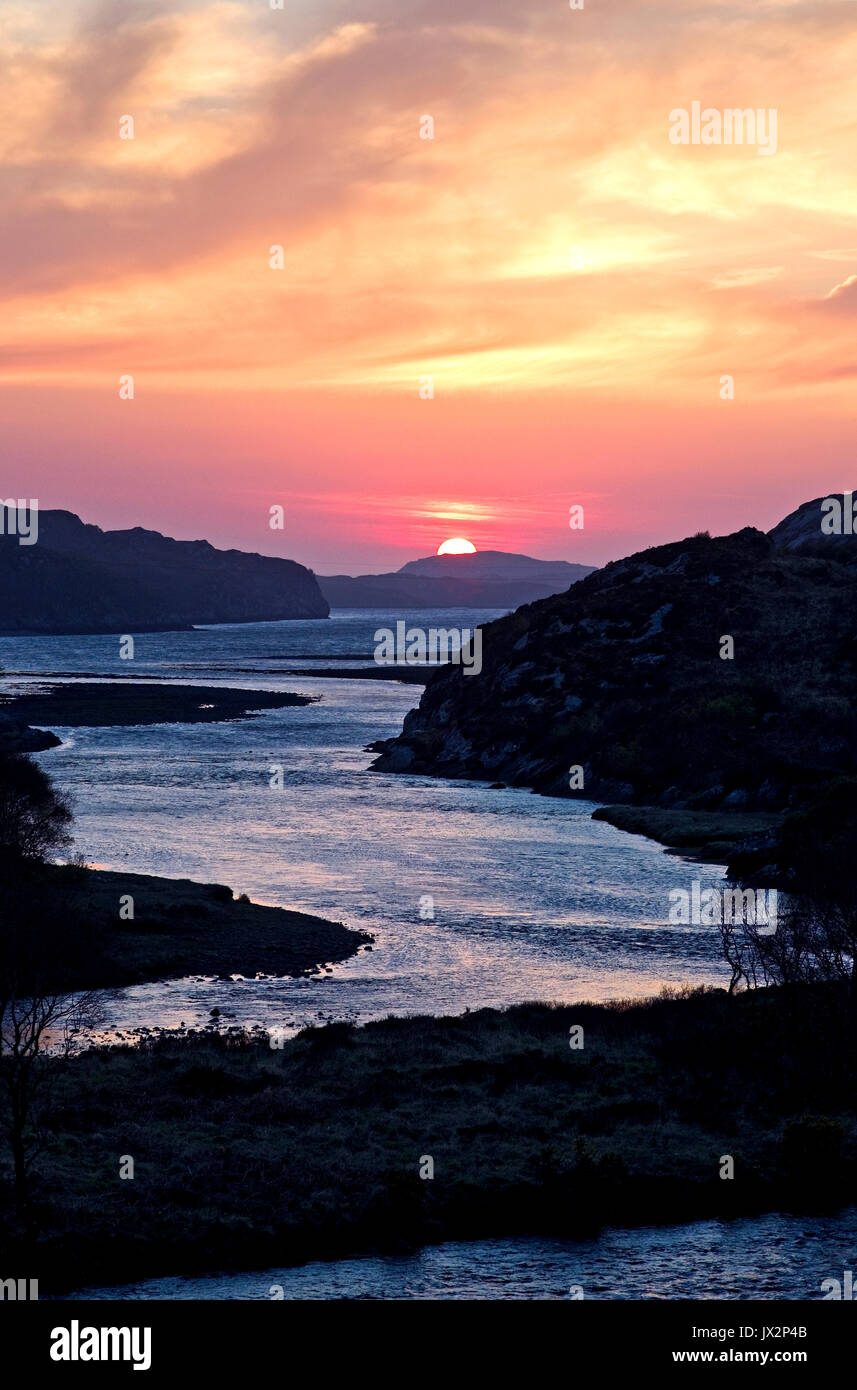 Dramatic scottish scenery hi-res stock photography and images - Alamy
