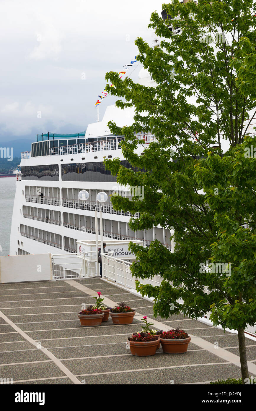 The Cruise Ship Seven Seas Mariner Berthed in the Port of Vancouver on ...
