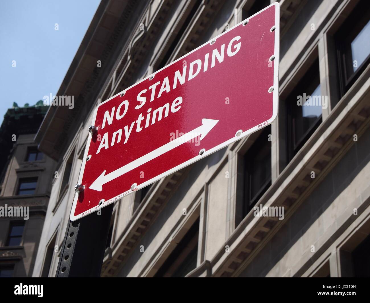 sign of no standing Stock Photo - Alamy