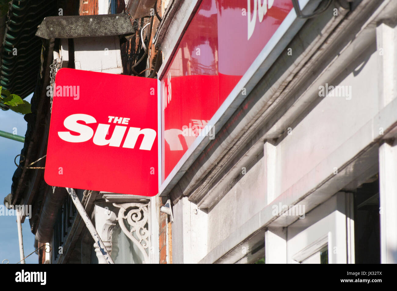 Newsagents newsagent hi-res stock photography and images - Alamy