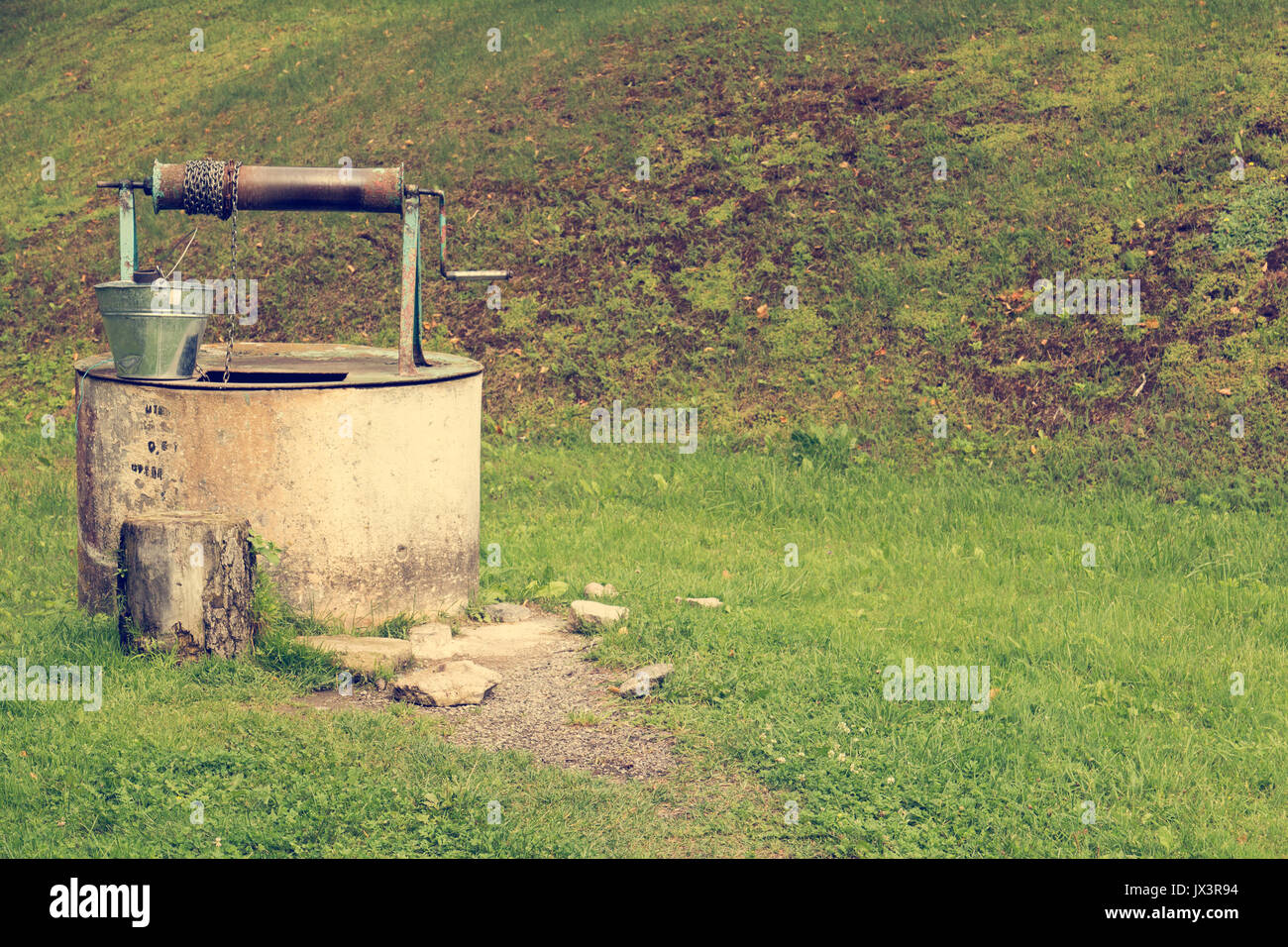 Old farmhouse water well hi-res stock photography and images - Alamy