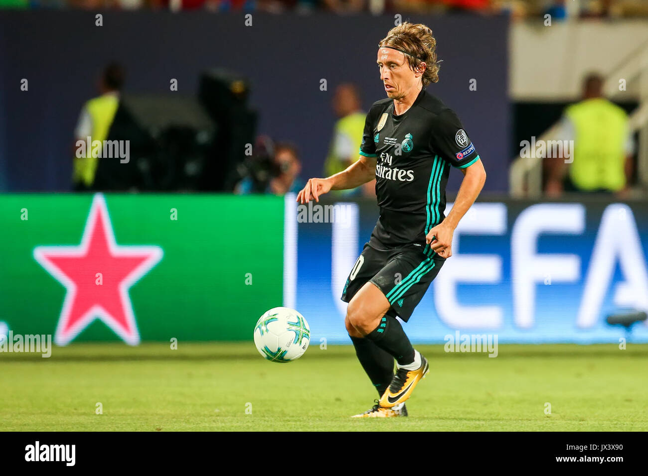 Luka modric celebration hi-res stock photography and images - Alamy