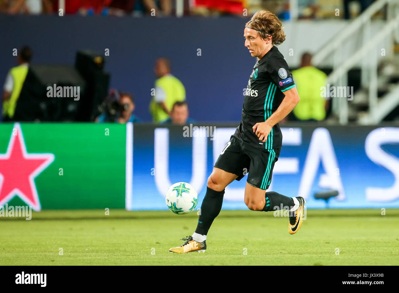 Luka modric celebration hi-res stock photography and images - Alamy