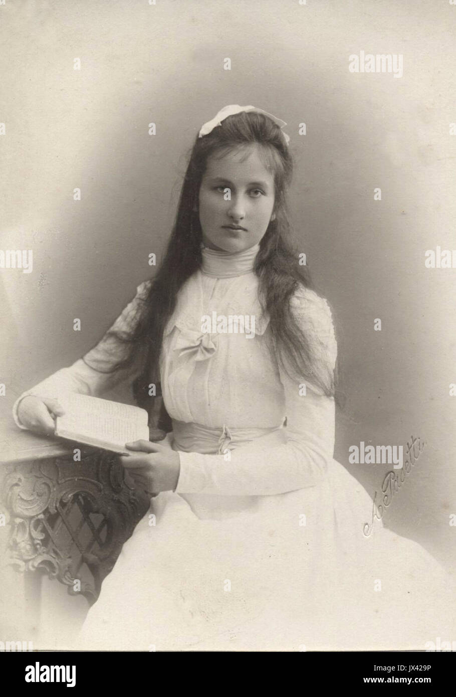 Drozdova hi-res stock photography and images - Alamy