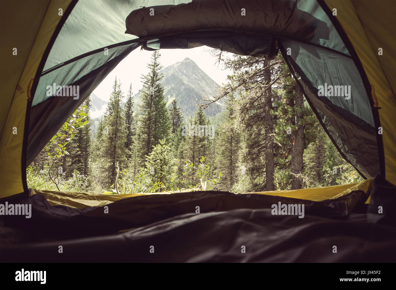 Altitude tent inside hi-res stock photography and images - Alamy