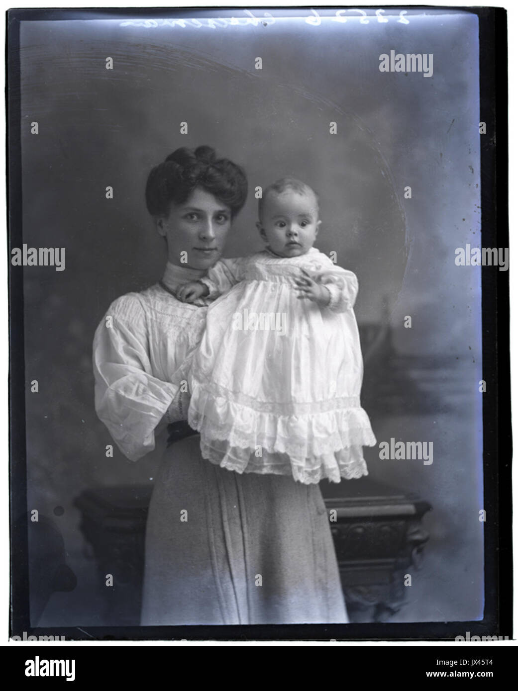 Mrs Cheeseman and baby, 6 Dec 1906 (16581565775 Stock Photo - Alamy