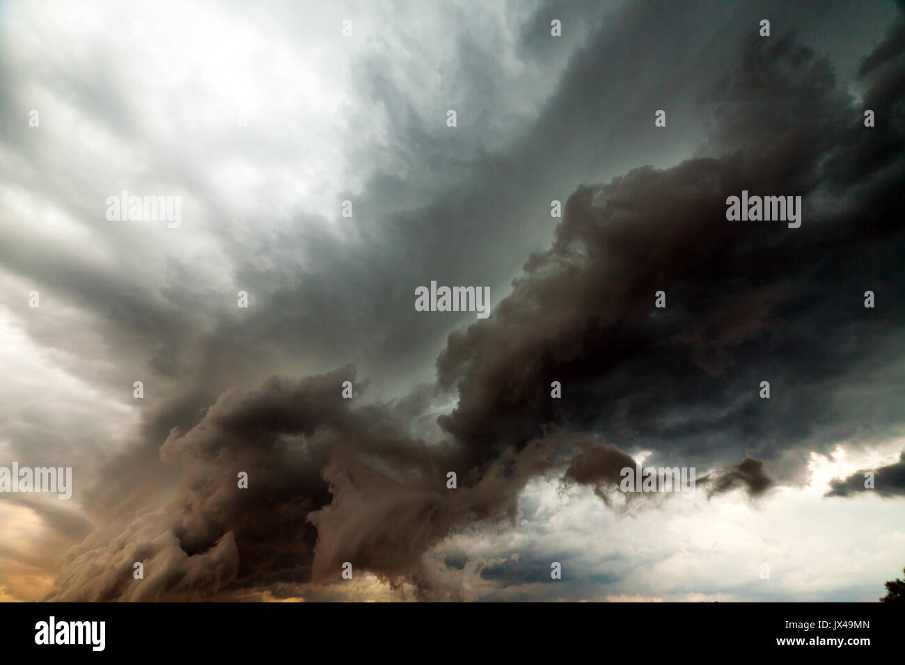 White cloud water drop rain hi-res stock photography and images - Alamy