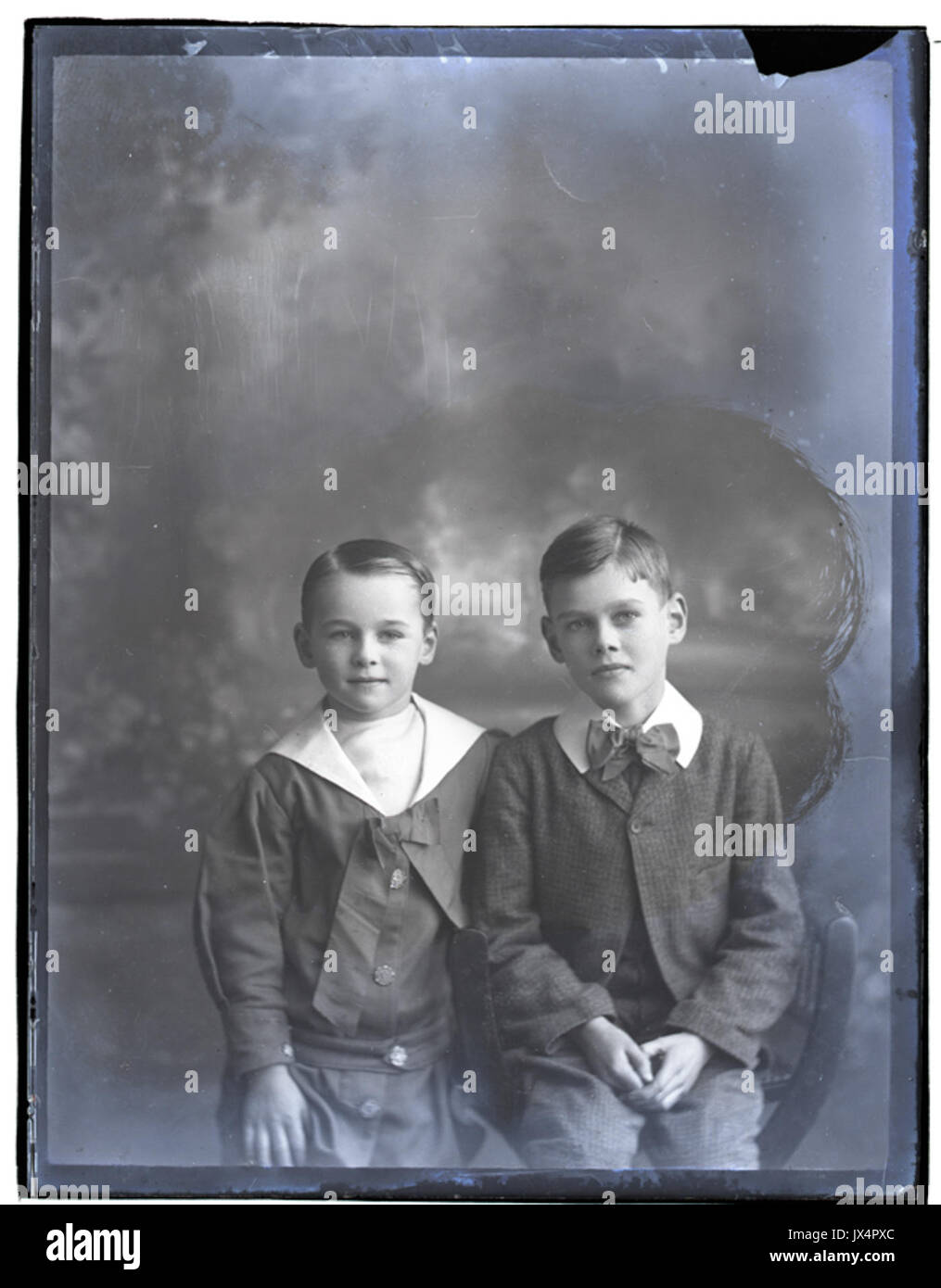Hunter boys, 5 Dec 1906 (16878204098 Stock Photo - Alamy