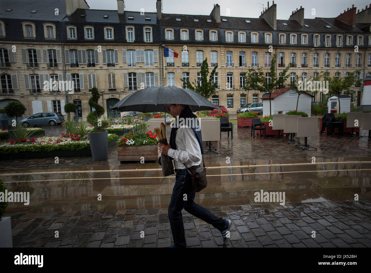 Typical french man hi-res stock photography and images - Alamy