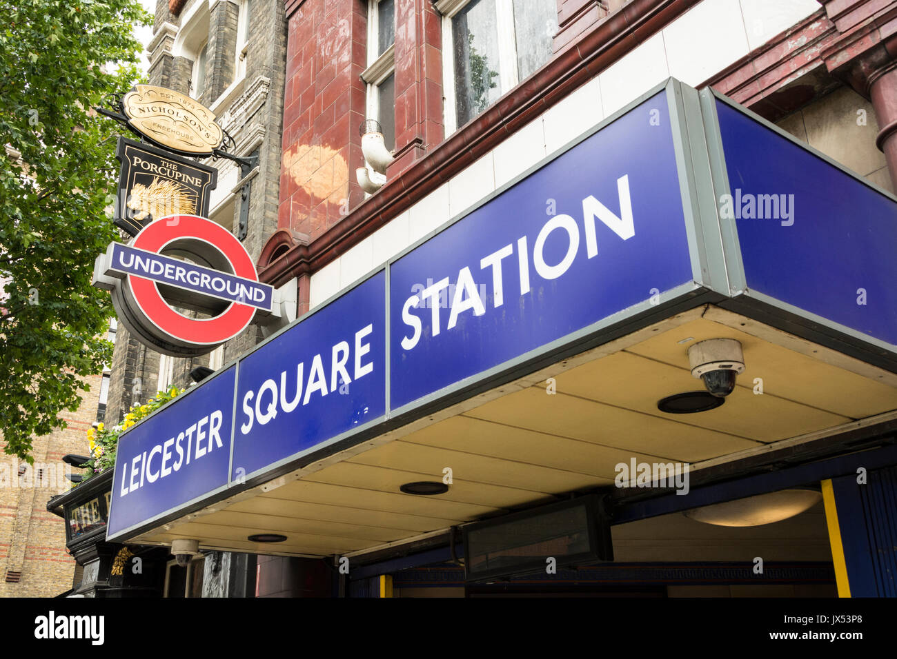 Leicester square underground sign hi-res stock photography and images ...