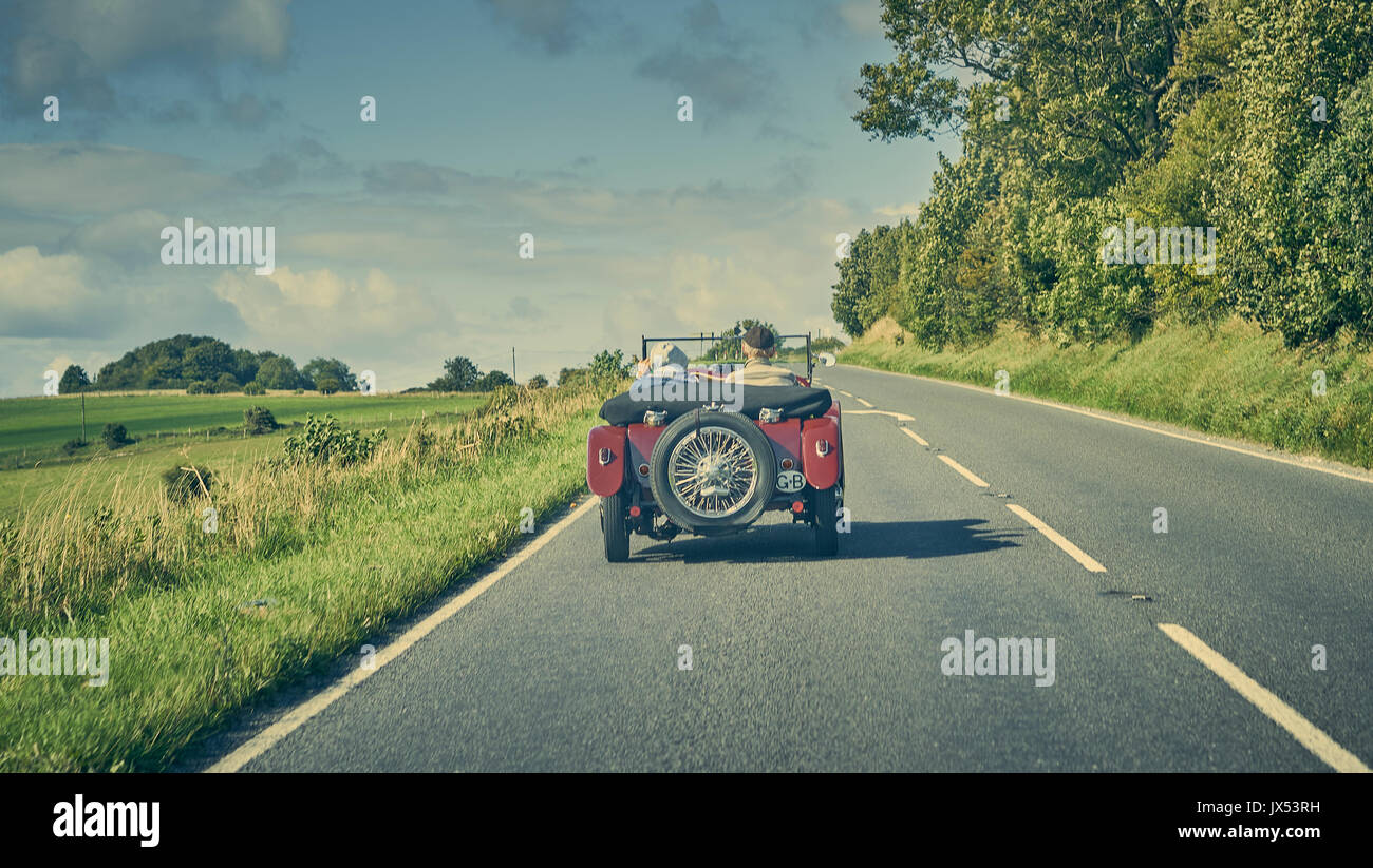Classic car convertible rural hi-res stock photography and images - Alamy