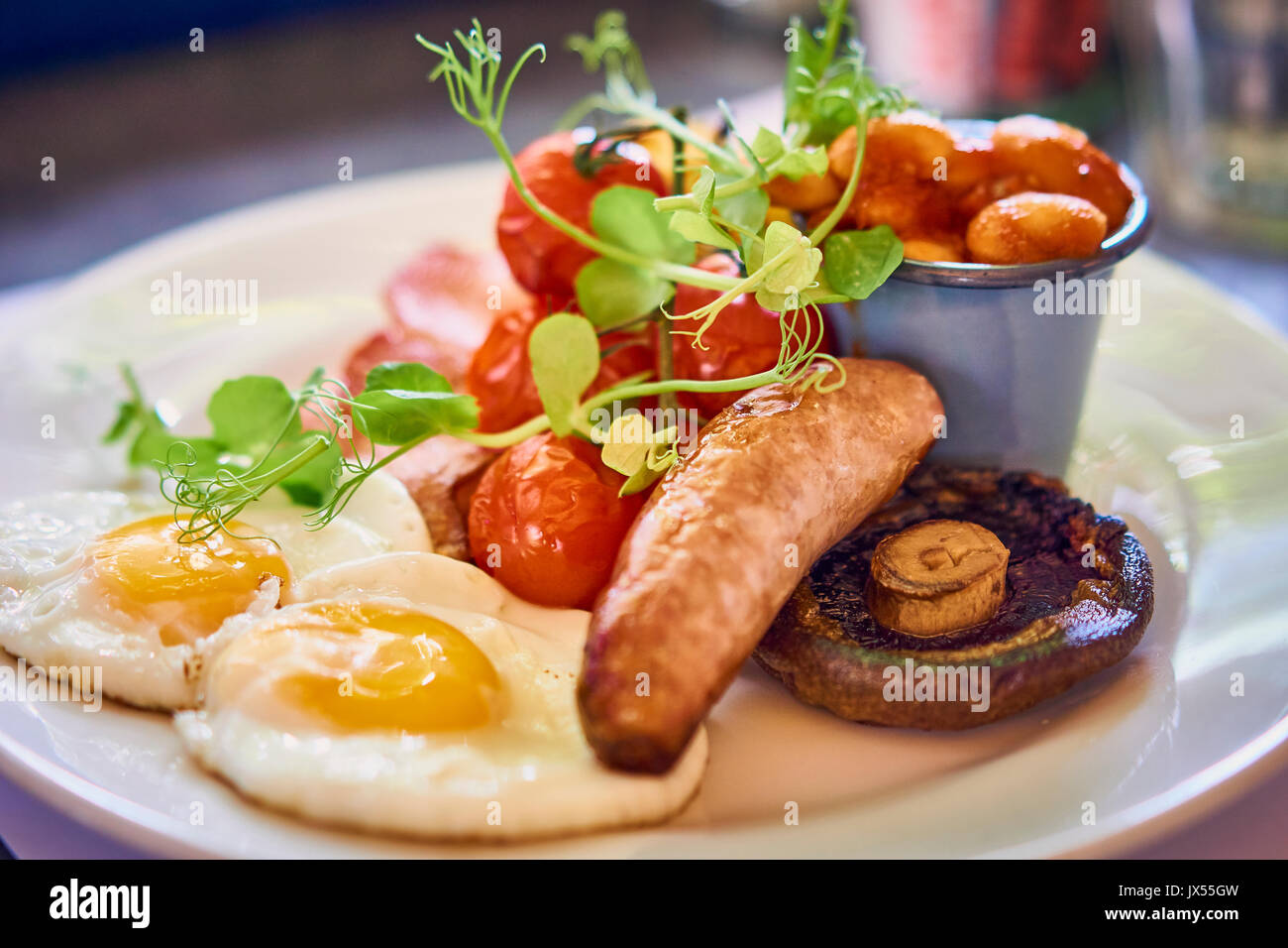 A luxury cooked full English breakfast Stock Photo - Alamy