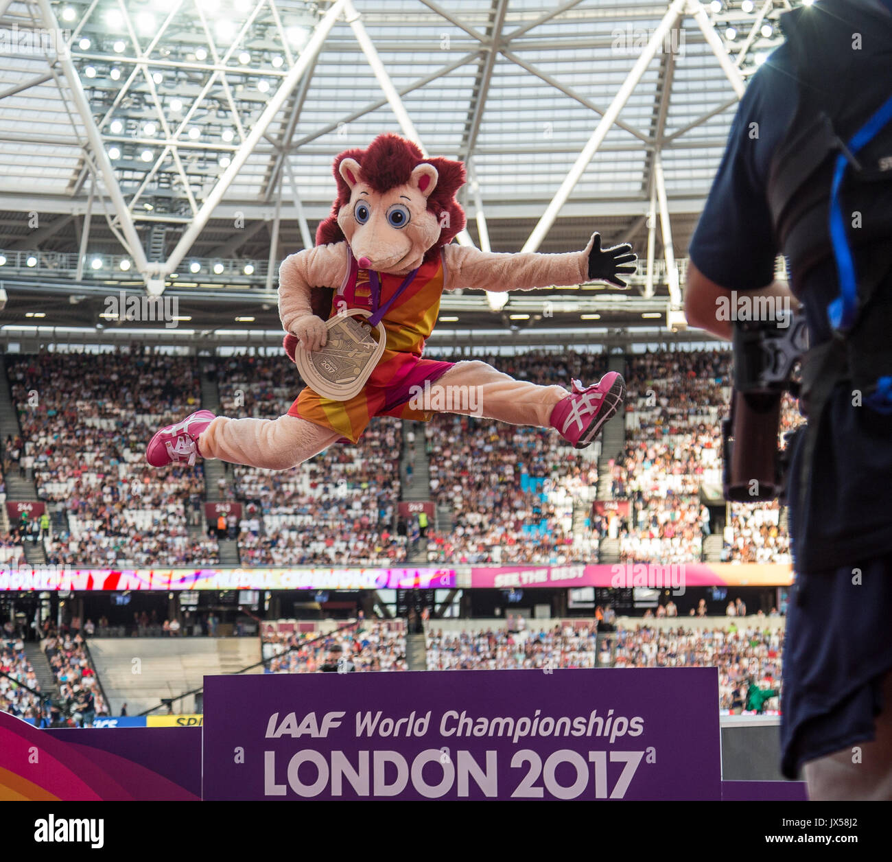 Uk Athletics Mascot High Resolution Stock Photography and Images - Alamy