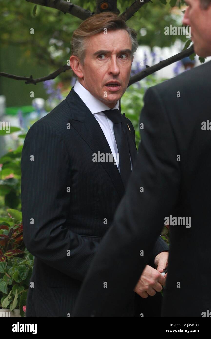 New York, NY, USA. 14th Aug, 2017. Steve Coogan filming "Hot Air" on ...
