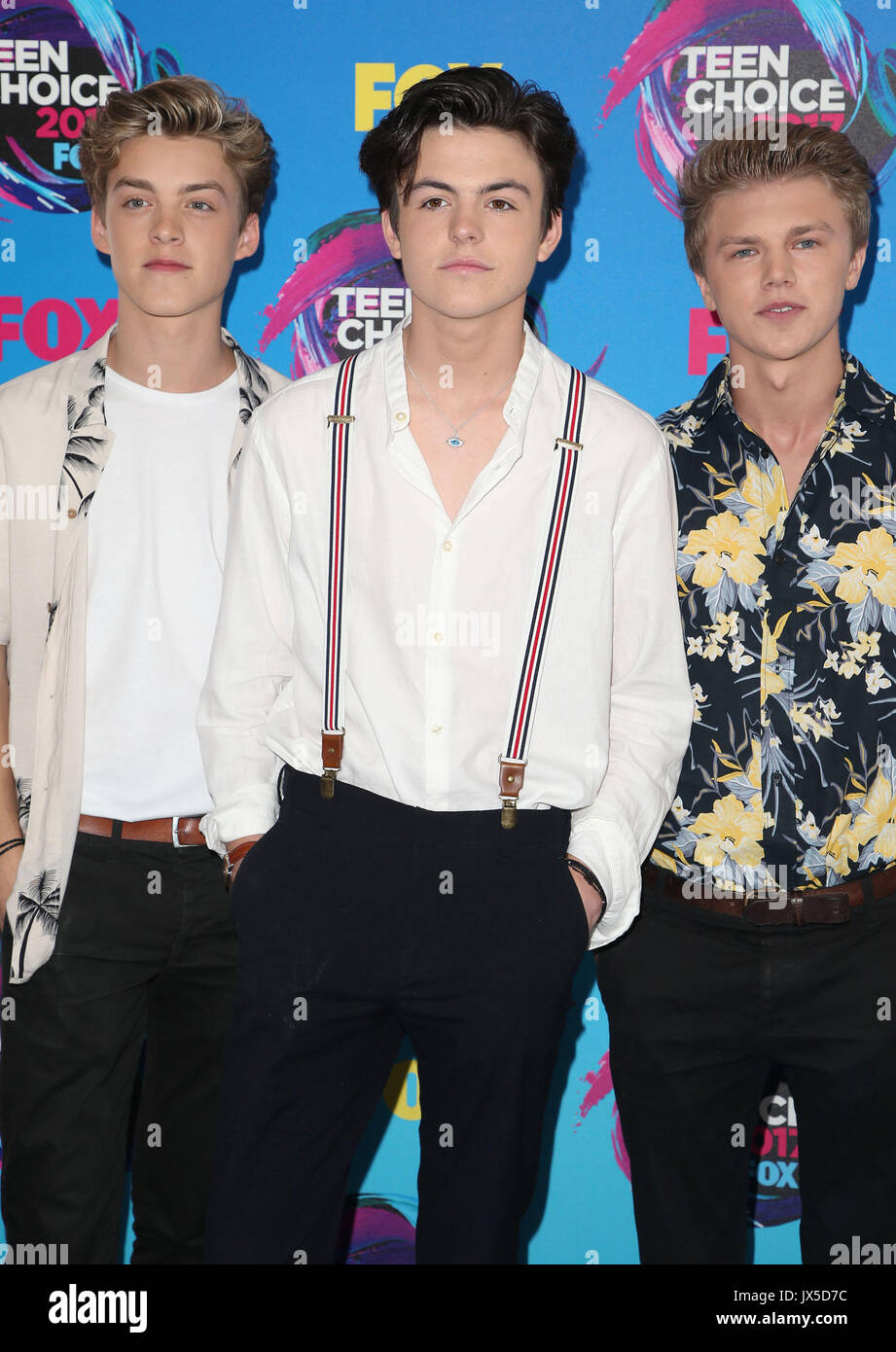 Blake richardson and reece bibby of new hope club hi-res stock ...