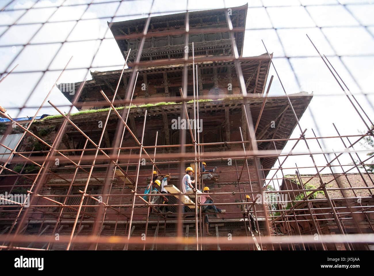 Basantapur tower on durbar square hi-res stock photography and images ...
