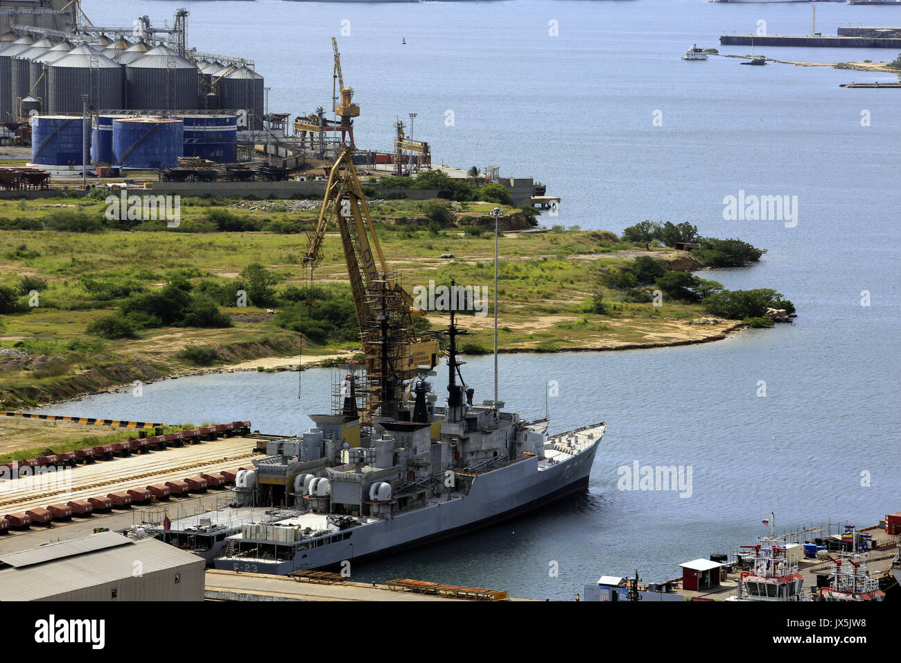 Embarcaciones marinas hi-res stock photography and images - Alamy