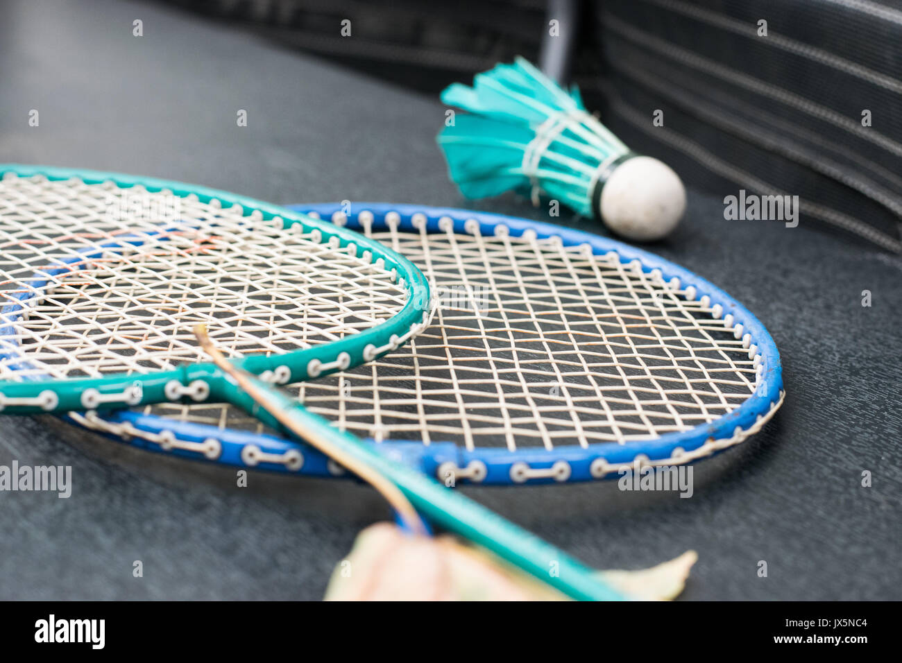 Badminton racket and shuttle hi-res stock photography and images - Alamy