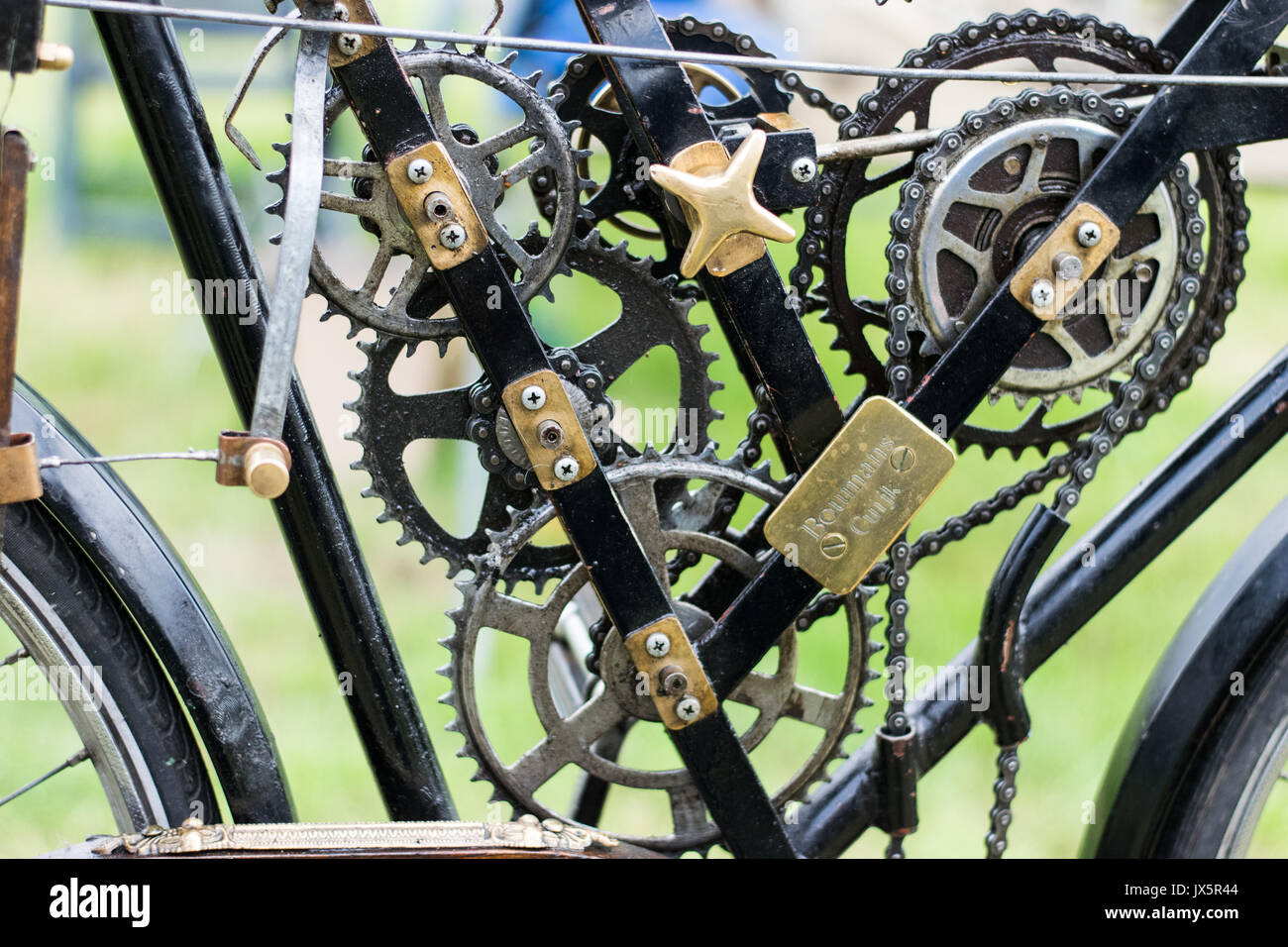 Bike mechanism hi-res stock photography and images - Alamy