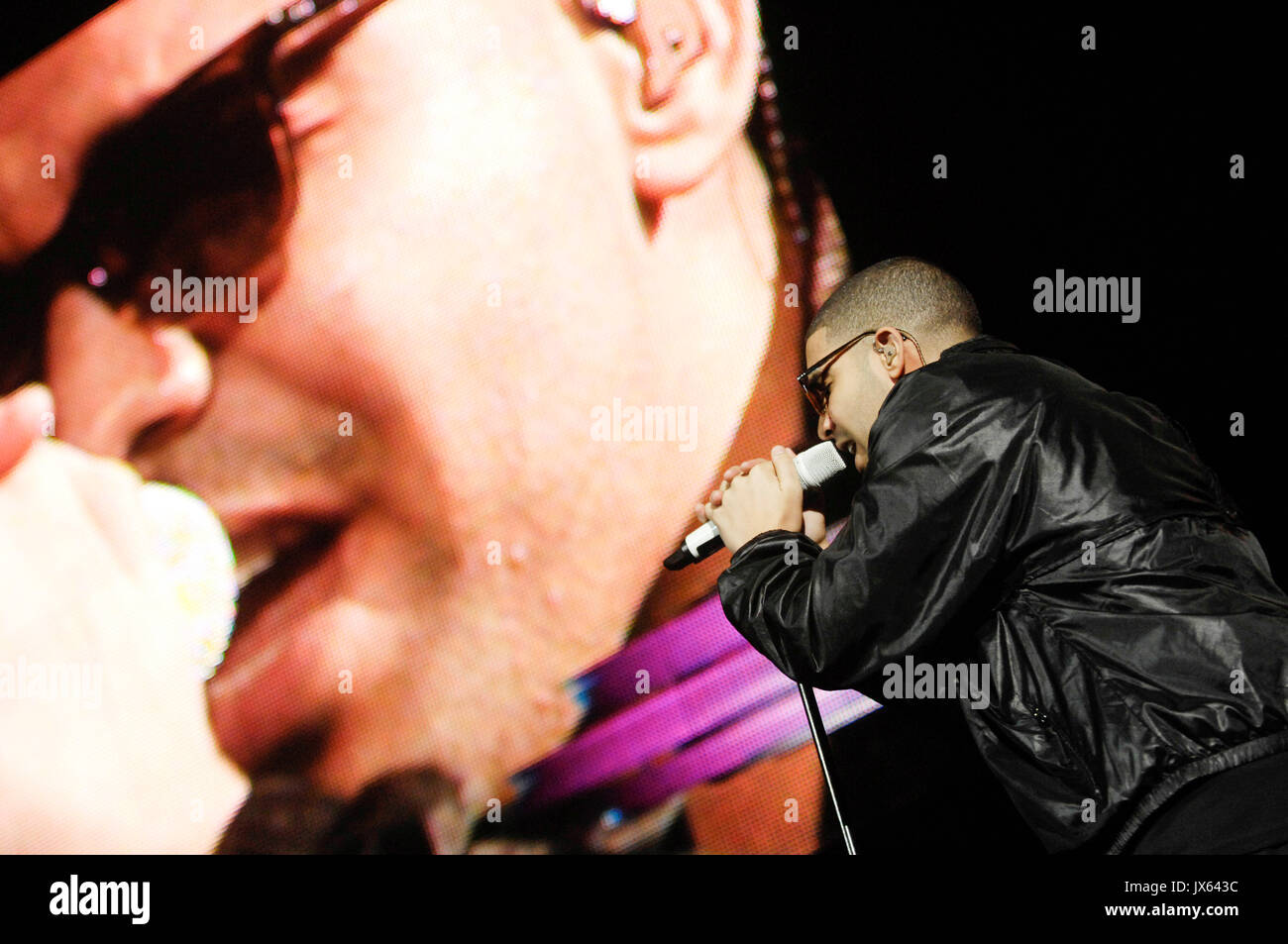 Aubrey Graham aka Drake performs 2010 Power 106 Powerhouse concert ...