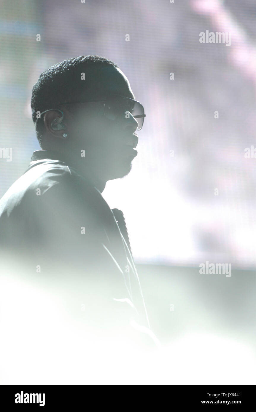 P diddy concert hi-res stock photography and images - Alamy