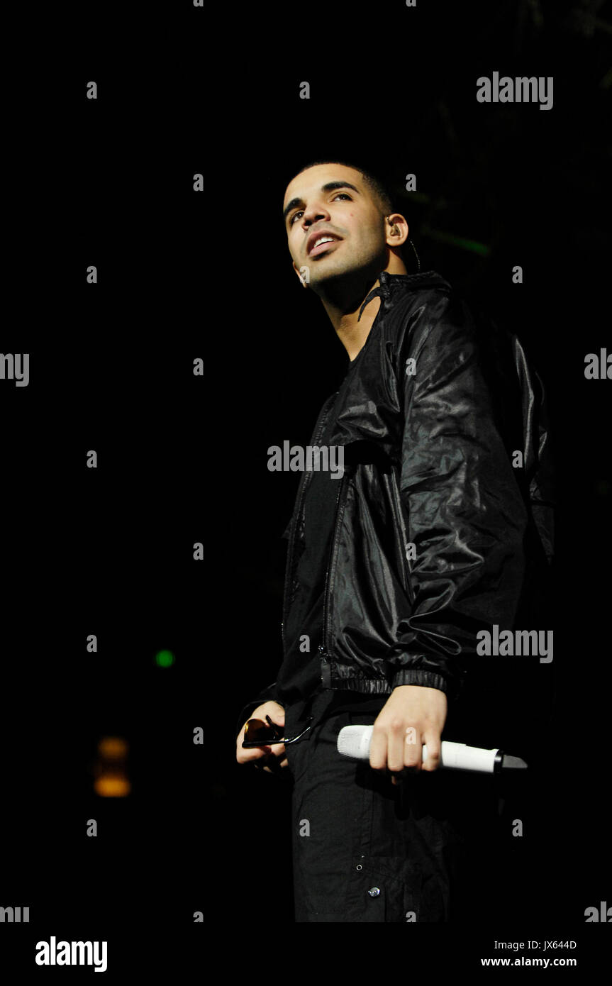 Aubrey graham hi-res stock photography and images - Alamy
