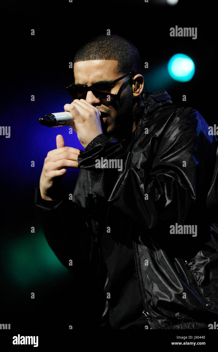 Aubrey graham hi-res stock photography and images - Alamy