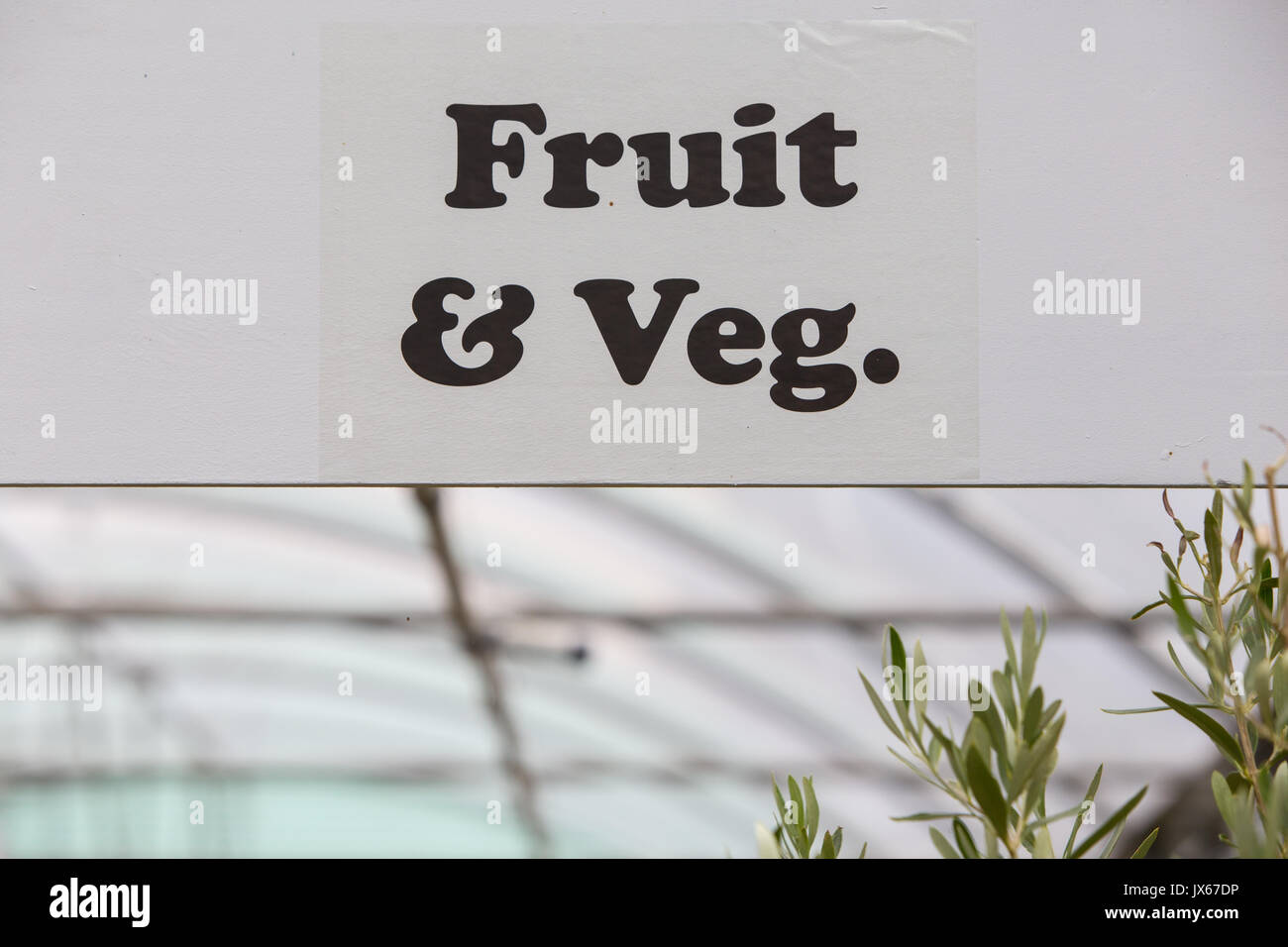 Fruit and veg sign Stock Photo - Alamy