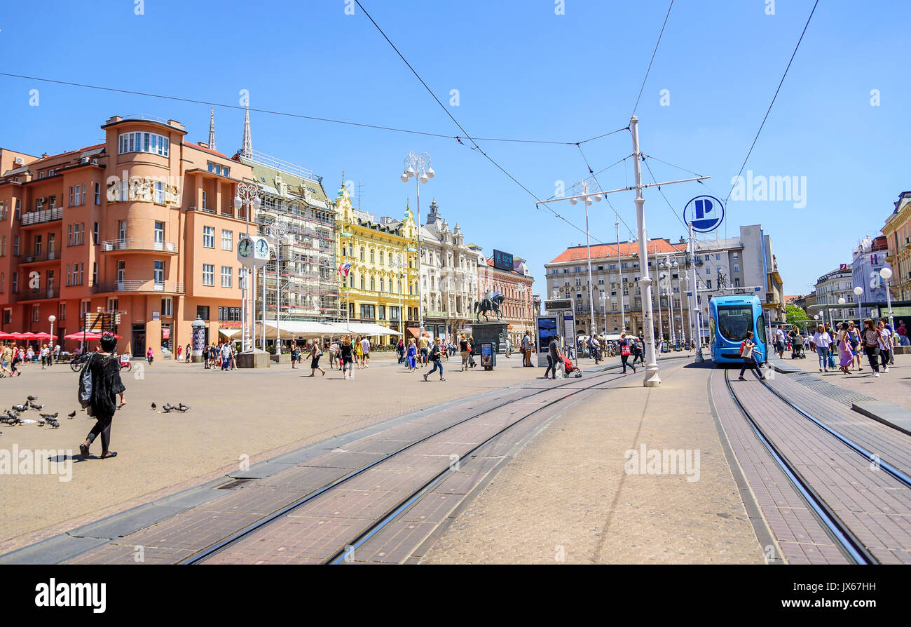 Square Ban Josip Jelacic with tourists and trams on a summer day in ...