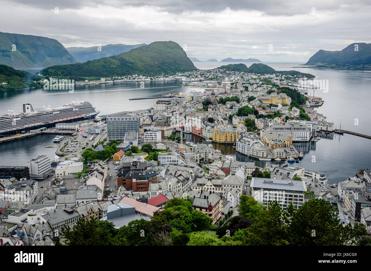 Nice overview hi-res stock photography and images - Alamy