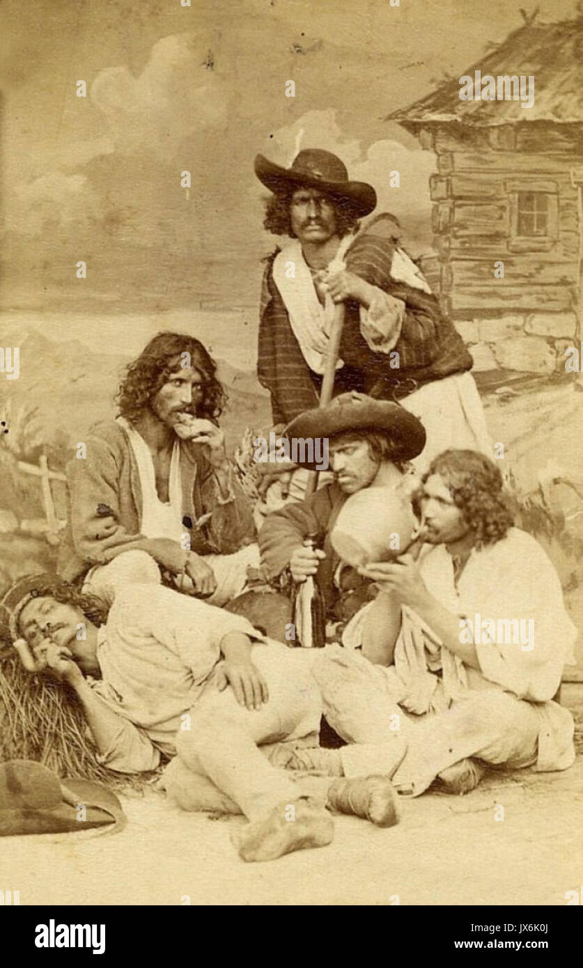 Romanian gypsies hi-res stock photography and images - Alamy