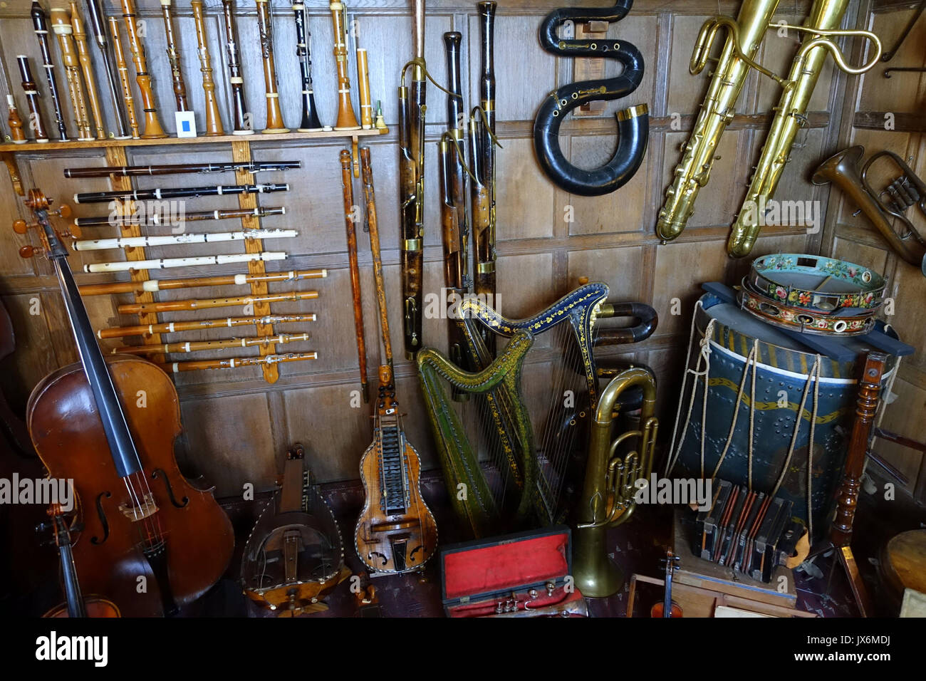 Musical instrument Snowshill Manor Gloucestershire, England DSC09595 ...