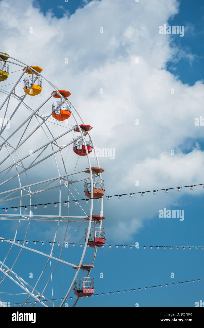 Ferris Wheel Ride, Dreamland Amusement Park, Margate, UK Stock Photo ...