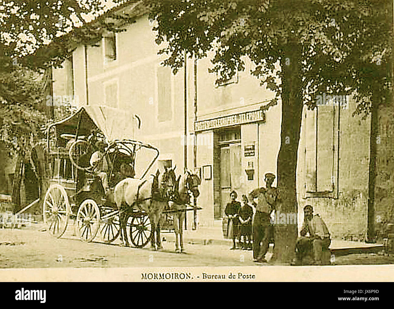 Mormoiron hi-res stock photography and images - Alamy